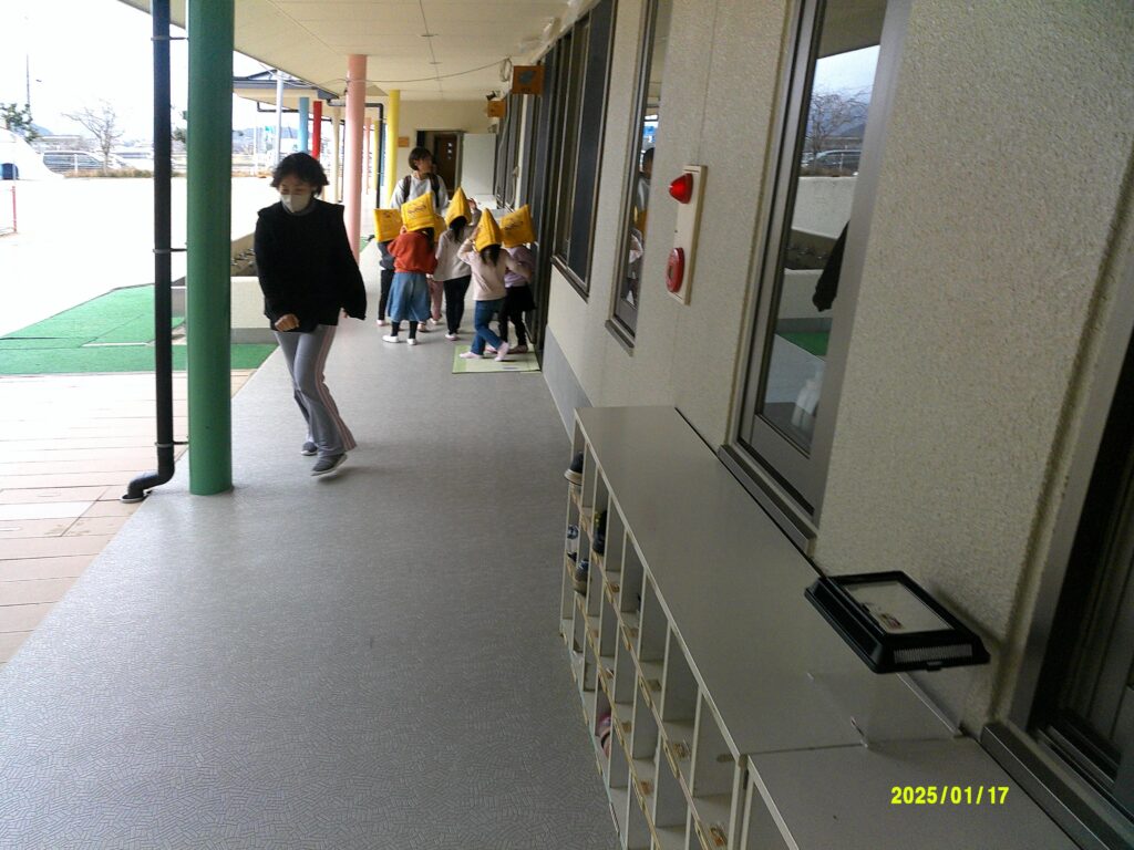 避難訓練を行いました。 – わかばこども園